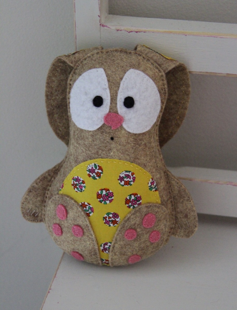 Rabbit Felt Toy (yellow) - Gift, Bunny on Luulla