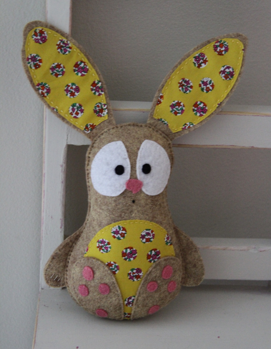 Rabbit Felt Toy (yellow) - Gift, Bunny on Luulla